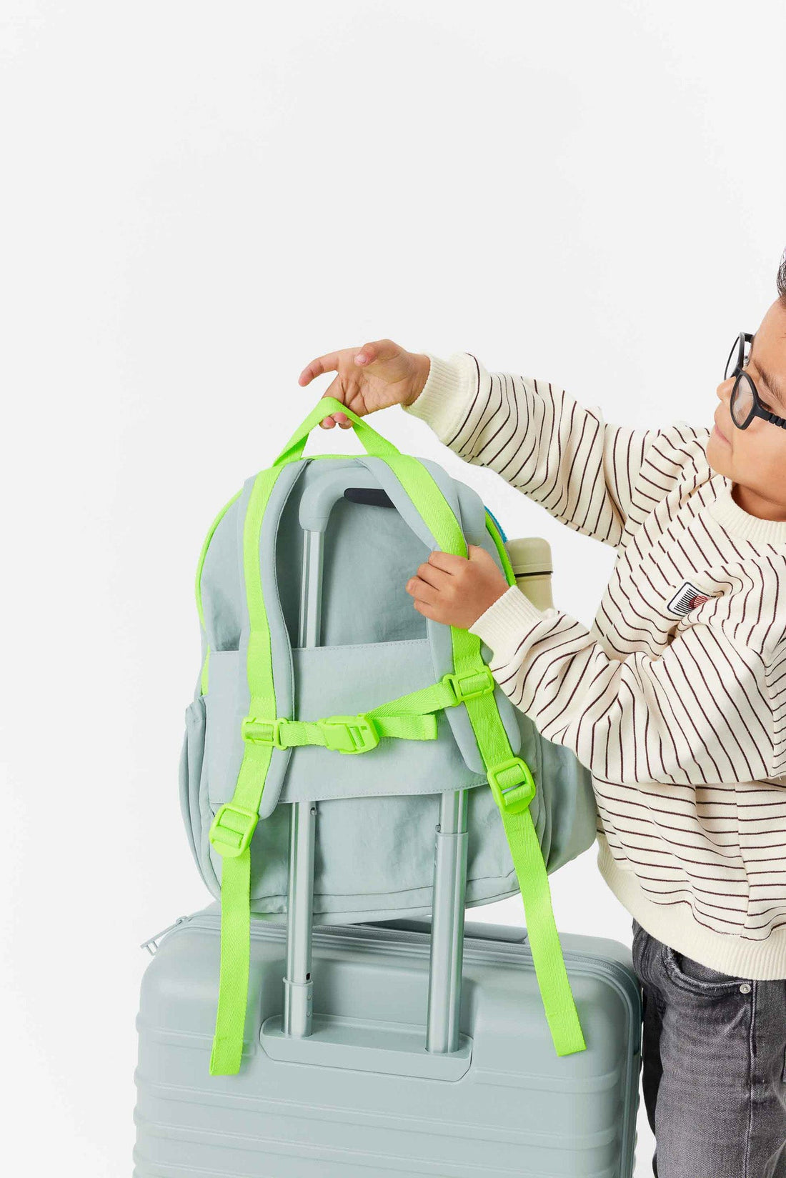 BÉIS 'The Kids Backpack' in Slate - Best Travel Backpack For Kids in Blue