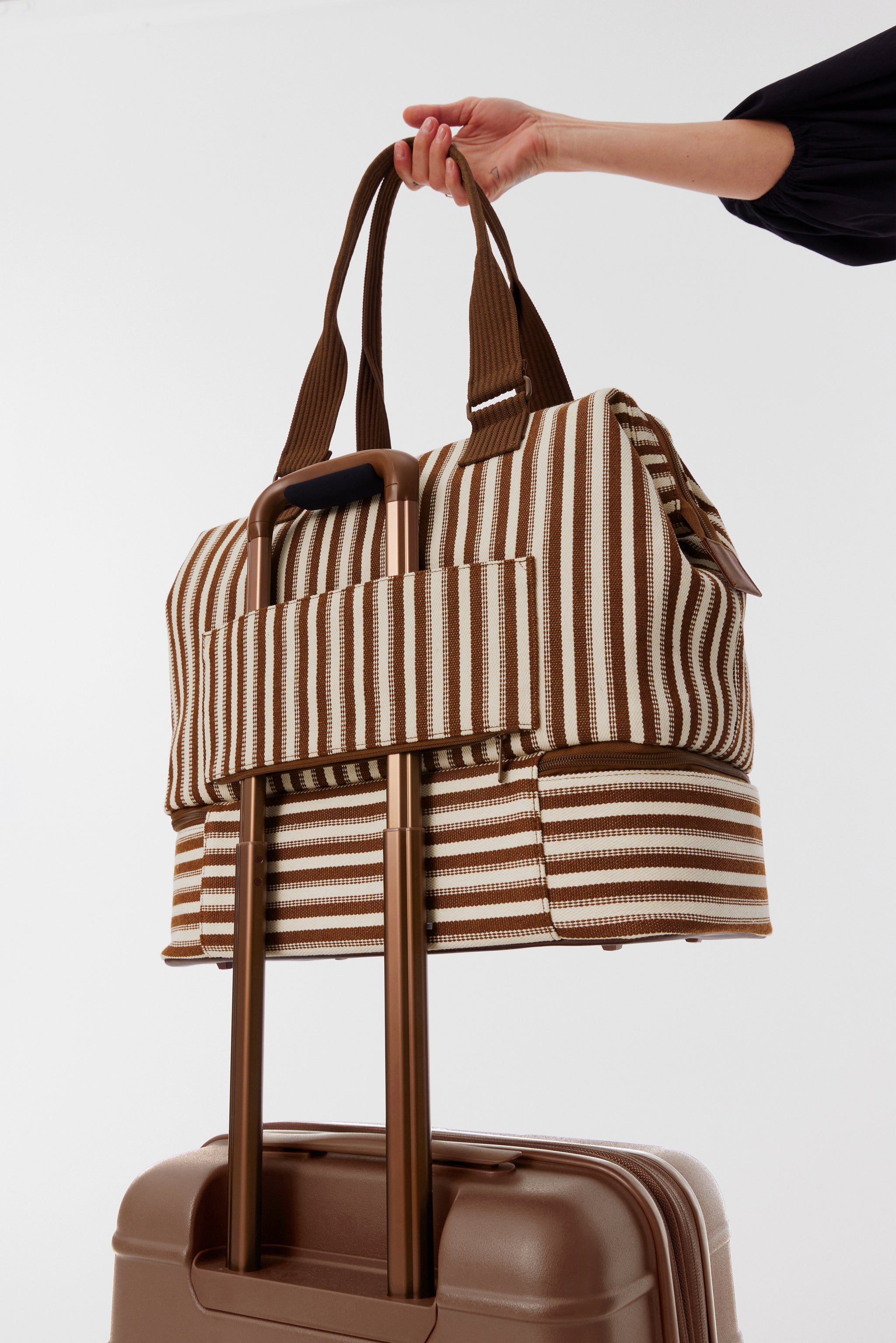 BÉIS 'The Mini Weekender' in Maple Stripe - Maple Striped Small Weekend ...