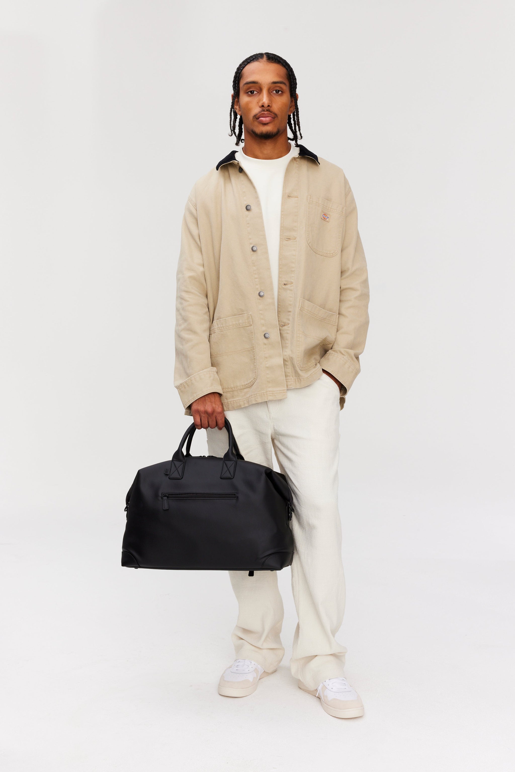 Béis 'The Premium Duffle' in Black - Black Vegan Leather Duffle Bag ...