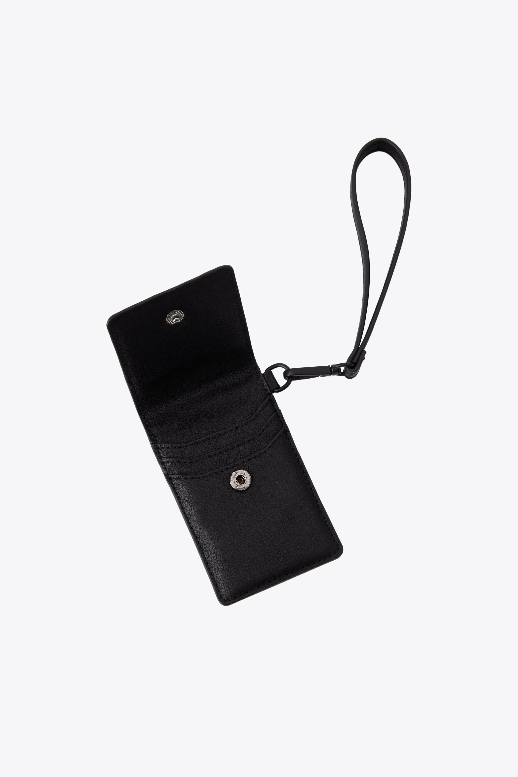 BÉIS 'The ID Wristlet' in Black - Black Card & ID Holder Wristlet