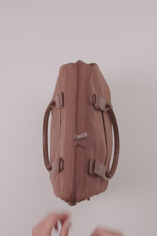 BÉIS 'The Mini Weekender' in Maple - Small Brown Overnight & Weekend Bag
