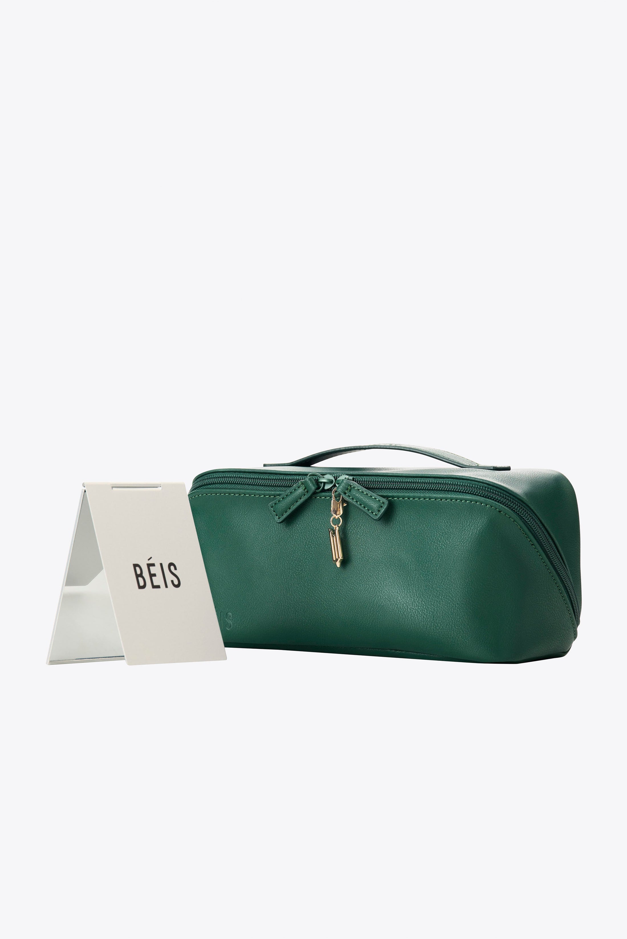 BÉIS 'The Wicked Toiletry Kit' in Wicked Green - Wide Opening Green ...