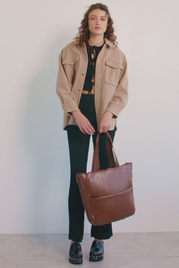 The Expandable Tote in Maple