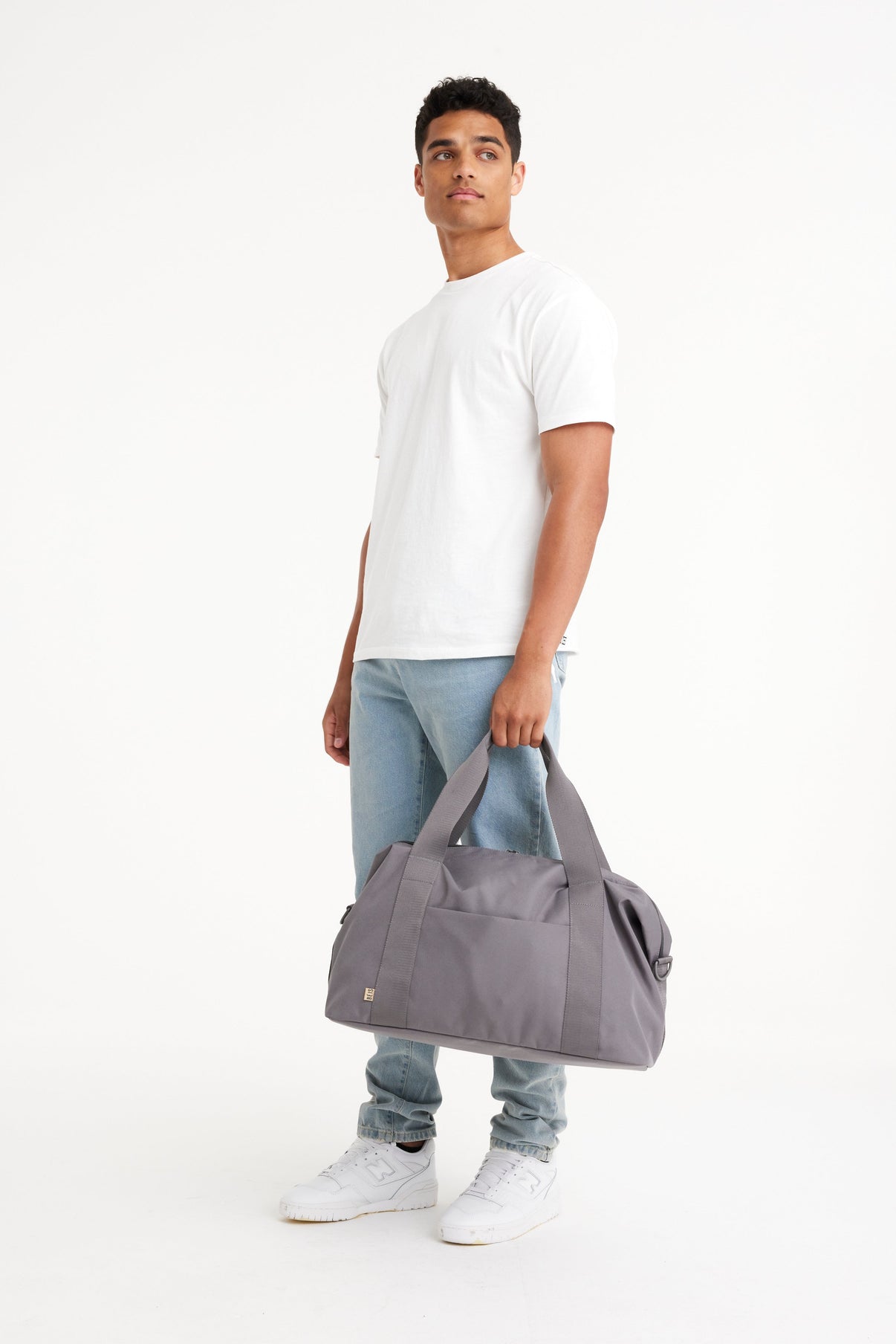 BÉIS 'The BEISICS Duffle' in Grey - Large Travel Duffle Bag in Grey